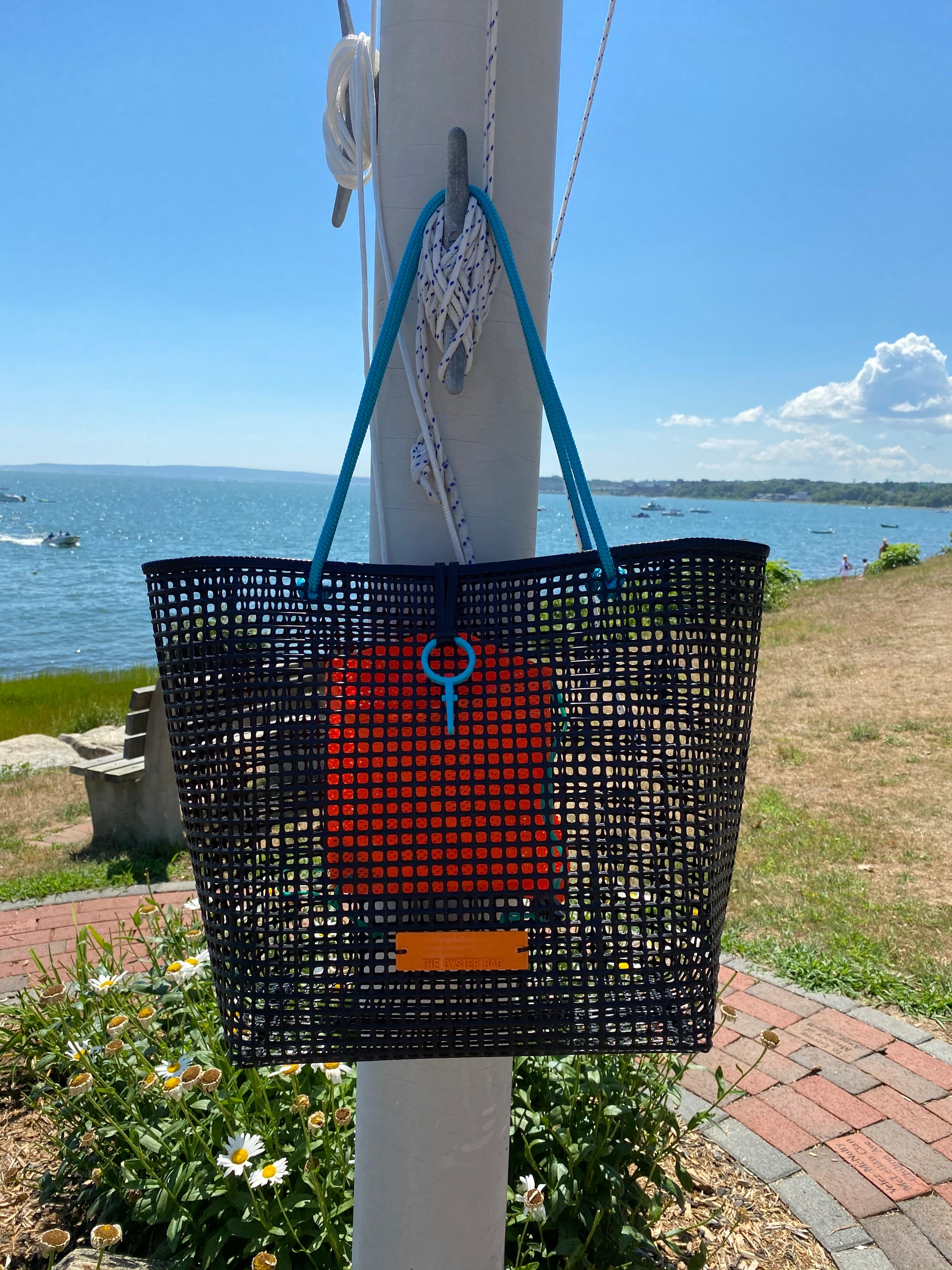 THE MARKET – The Oyster Bag